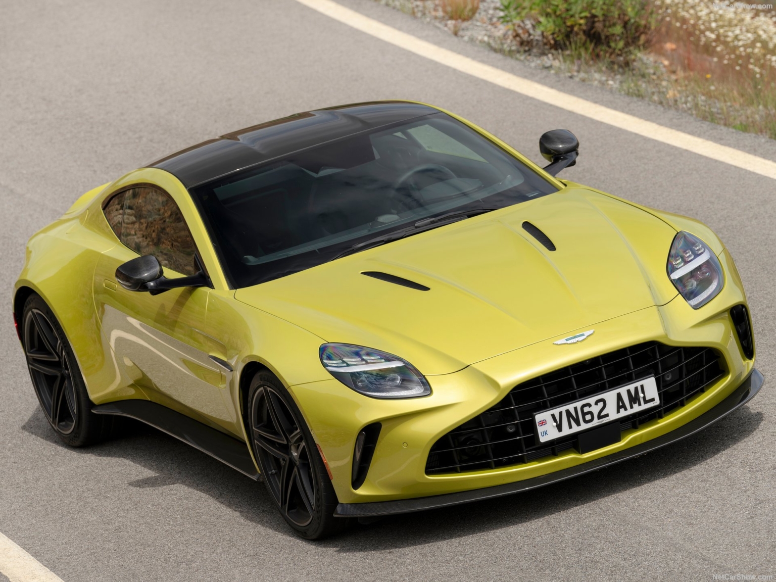 2025 Aston Martin Vantage Review: Stunning Redesign, Features & Performance