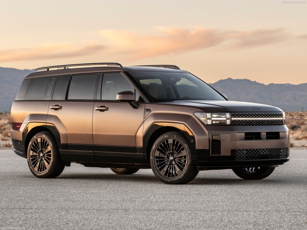 2024 Hyundai Santa Fe Review: Why This Bold SUV Is Turning Heads