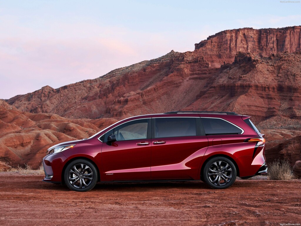 Best 8 Passenger Vehicles In 2025: Affordable, Spacious, And Family ...