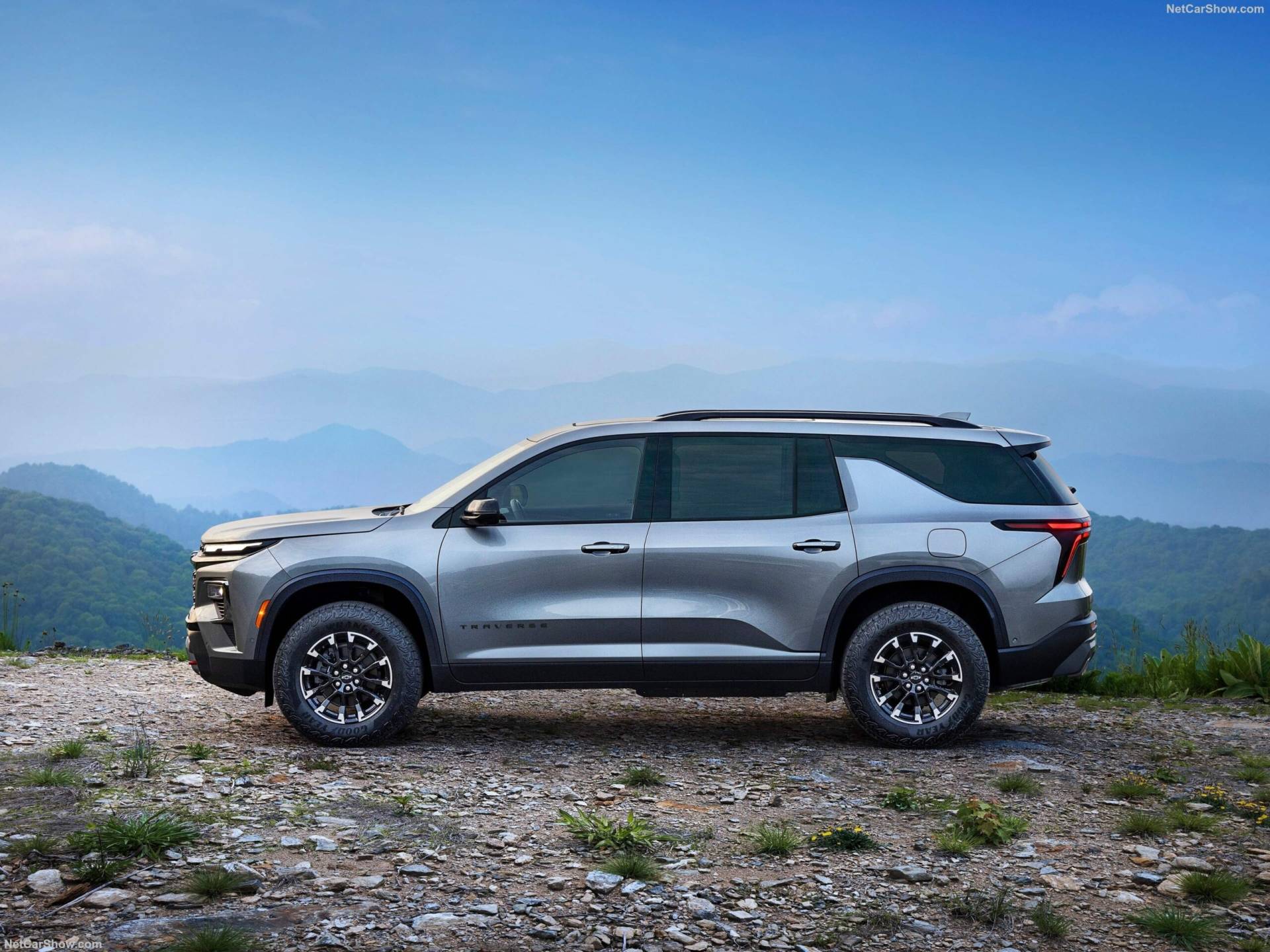 2025 Chevrolet Traverse: Full Specs, Trims, Features & Buying Guide